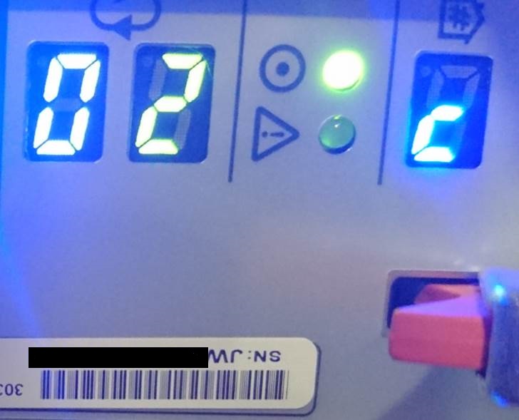 VNX/VNX2:Numeric LED on 25 drive enclosure LCC (303-104-000E) may not ...