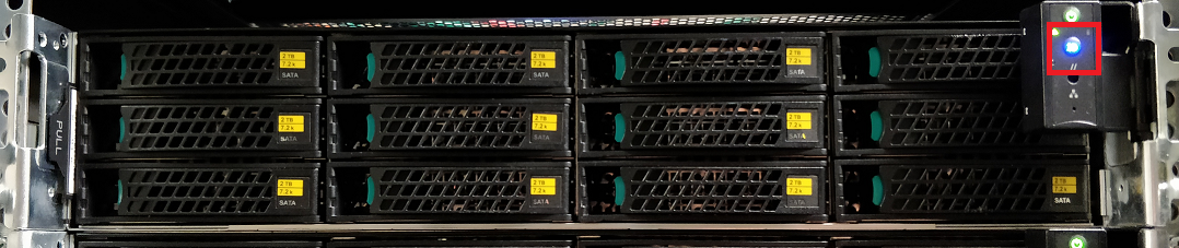 Avamar - 如何使用前面板上的「機箱 ID」功能來識別實體 Gen4/4s Avamar Data Store 節點 | Dell 台灣